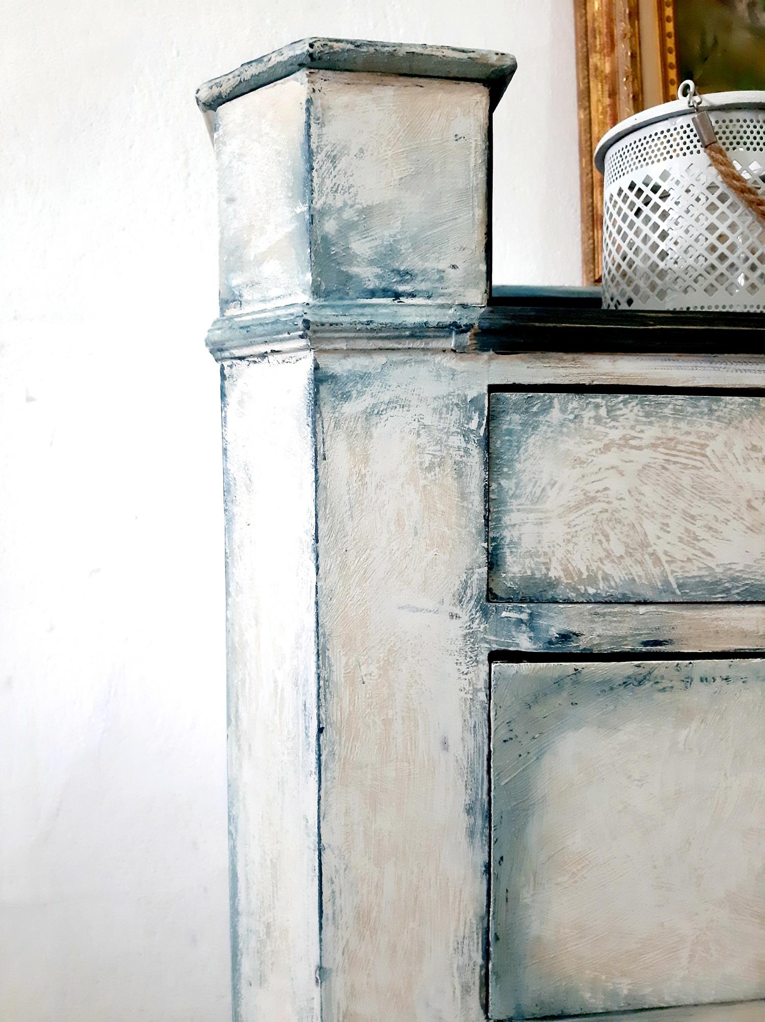 Cómoda antigua en blanco y azul | Bohemian and chic